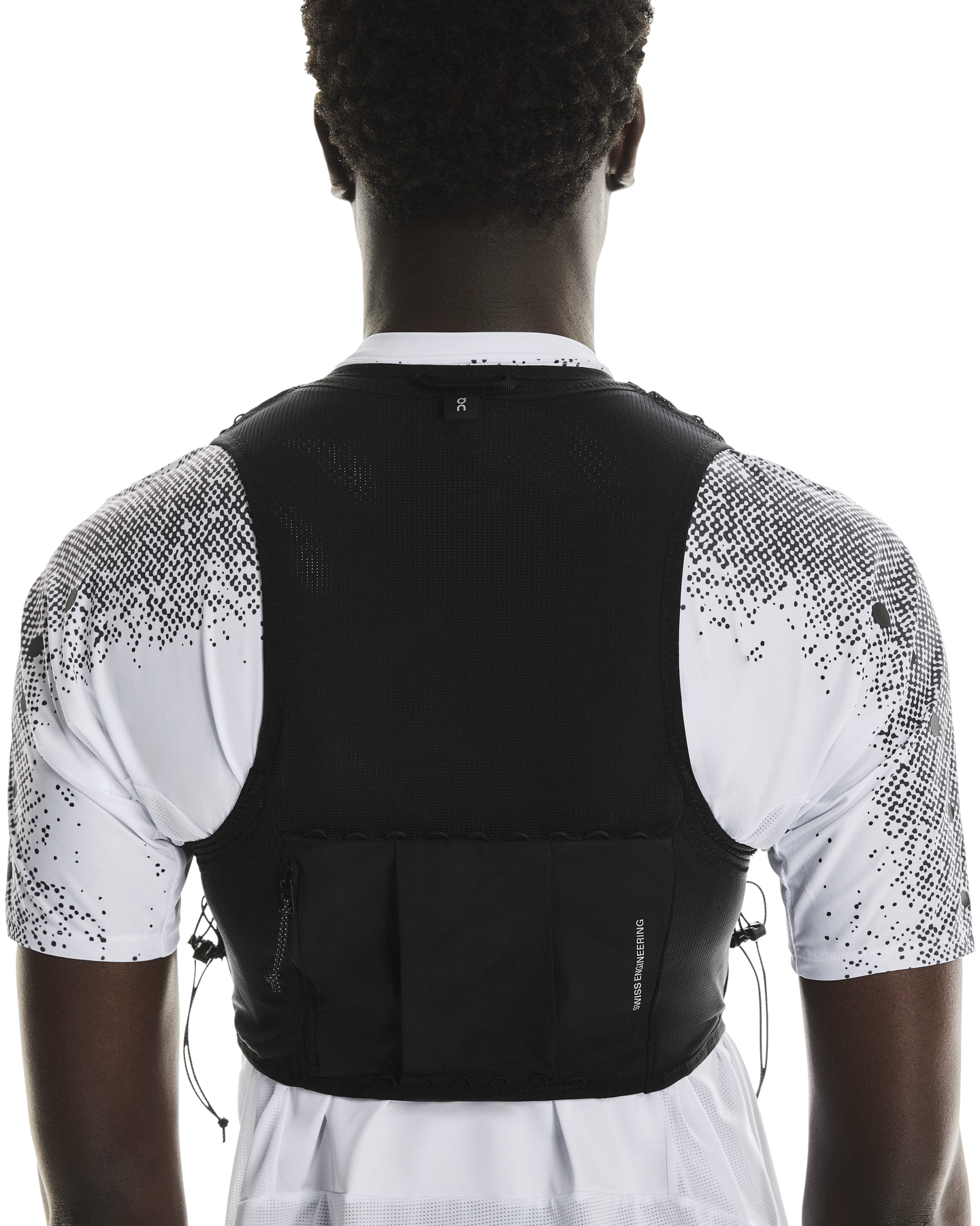 On Ultra Vest Pro Unisex - Black | Run North West